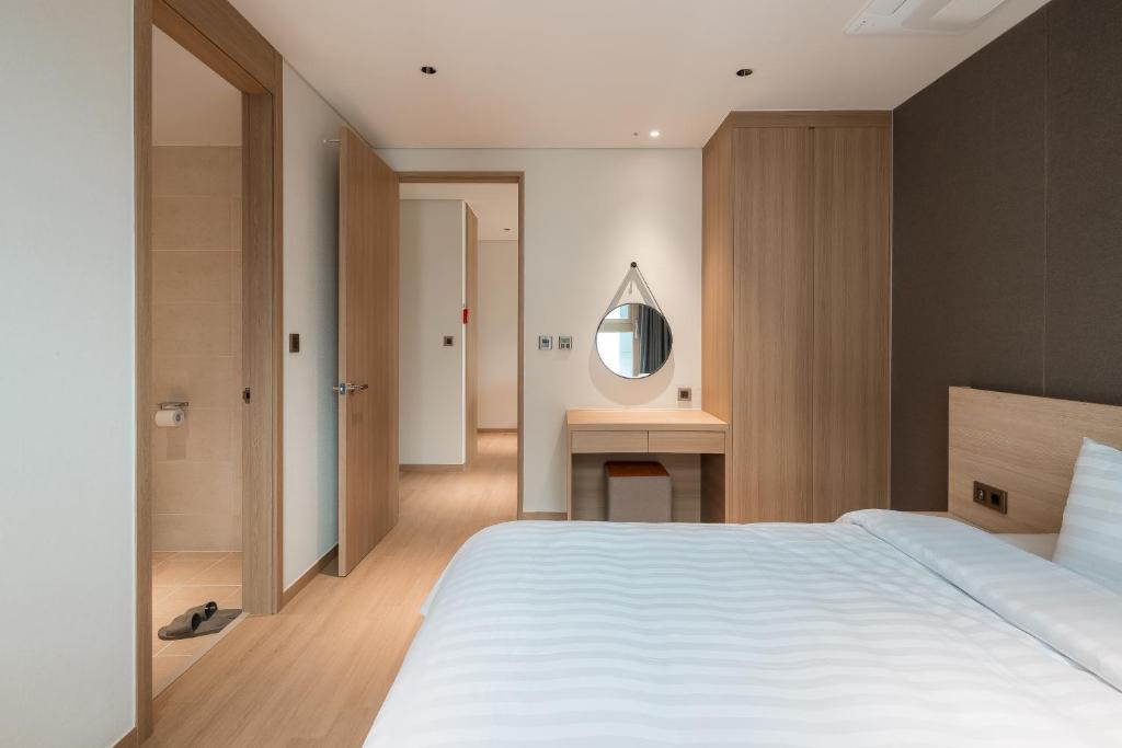 Chestertons Sokcho Hotel (Sokcho-si) - Deals, Photos & Reviews