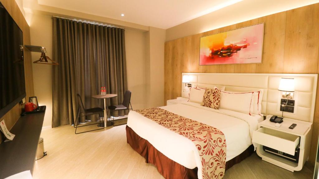 Red Hotel Cubao, Quezon City, Manila | 2024 Updated Prices, Deals