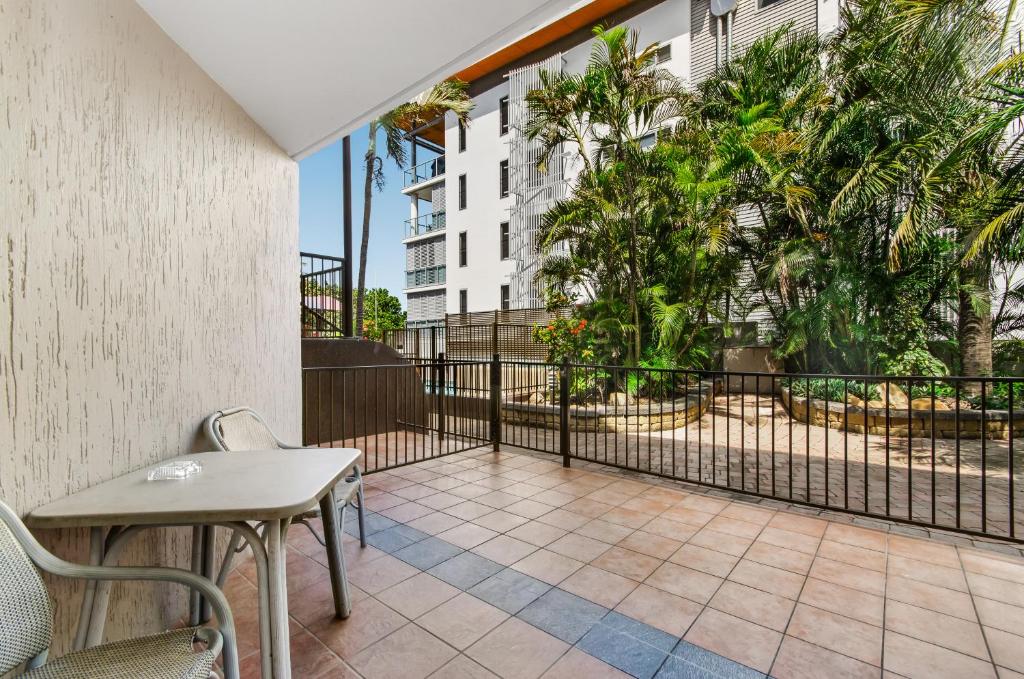 Waters Edge The Strand, Townsville | 2024 Updated Prices, Deals