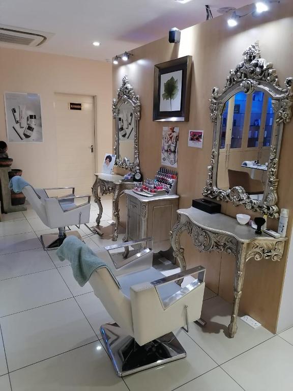 Majestic Five Hotel, Palapye | 2024 Updated Prices, Deals