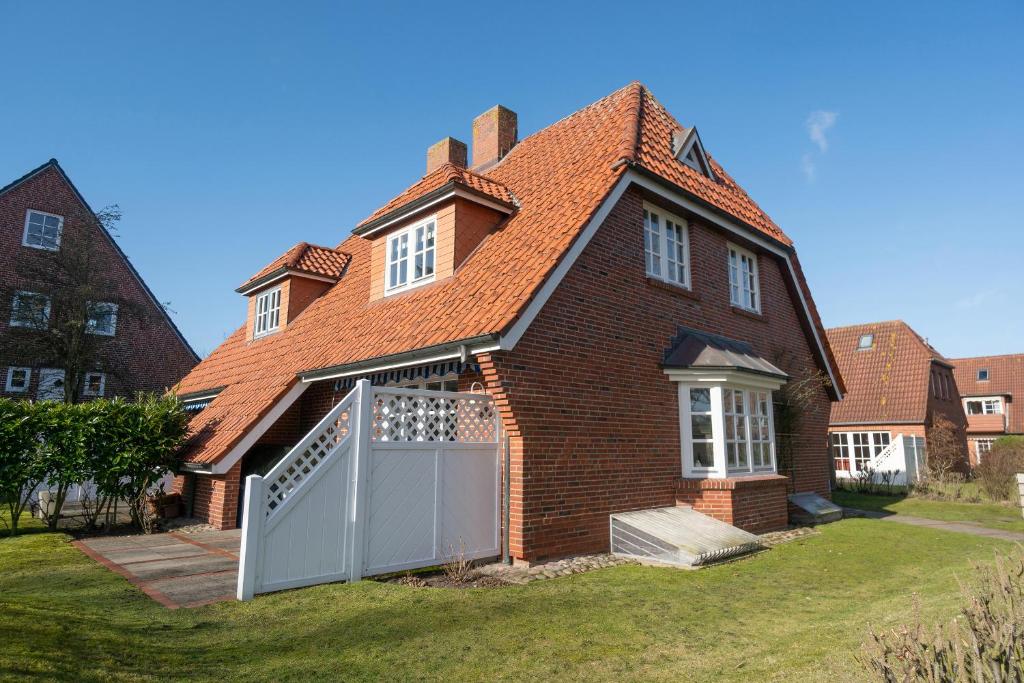 Haus am Leuchtturm Hausteil 1 Entire house (Wyk auf Fohr) - Deals ...