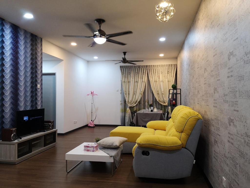 Best Price on Silk Sky Residence Seri Kembangan /Balakong in Kuala ...