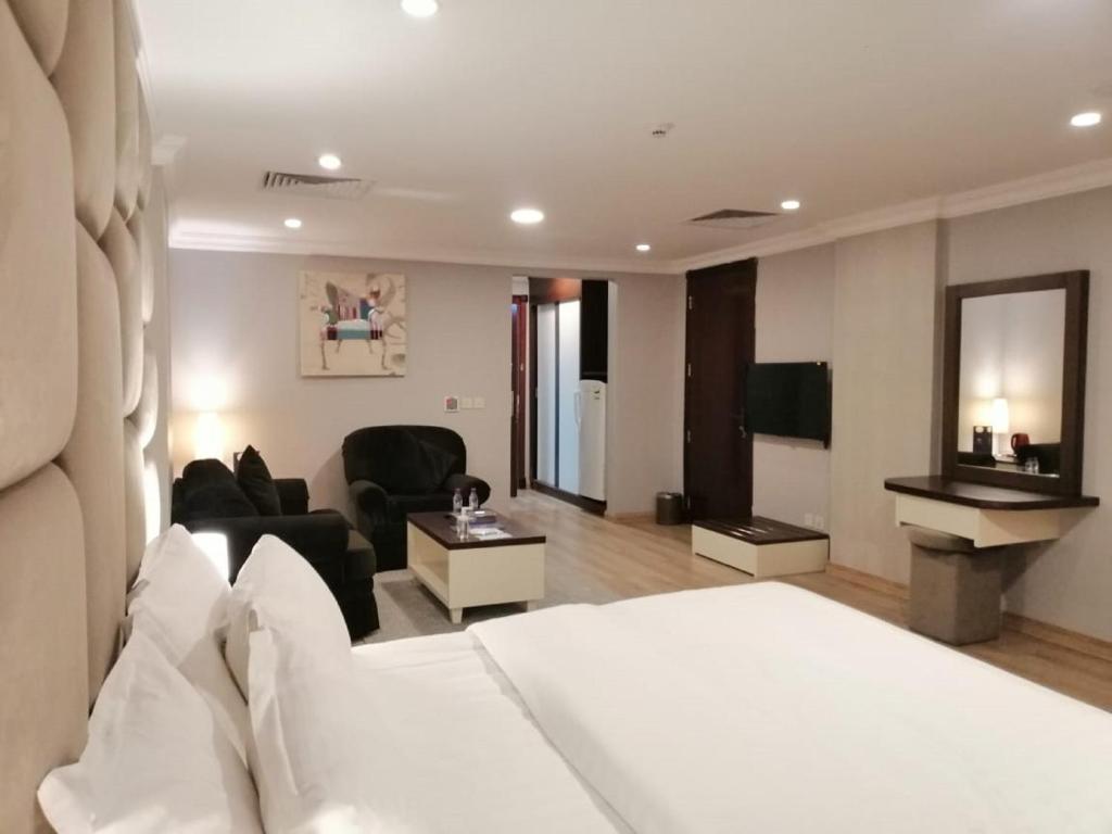Al Jury Residence Hotel Suites Serviced apartment (Al-Khobar) - Deals ...