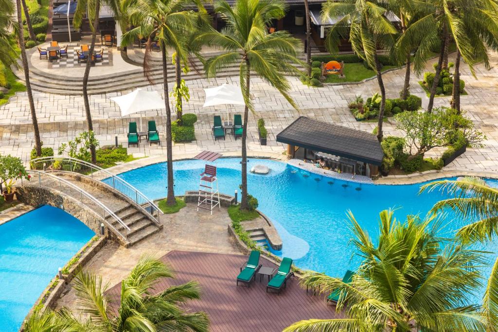 Sofitel Philippine Plaza Manila, Manila | 2024 Updated Prices, Deals