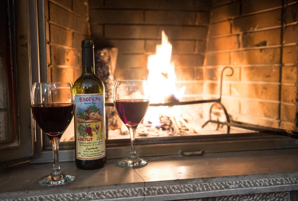 La Petri Studios with Fireplace & View, Metsovon | 2024 Updated Prices ...