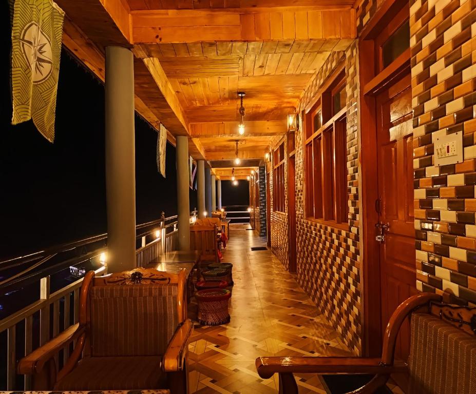 Top 10 Hotels In Tosh, India | Trip101