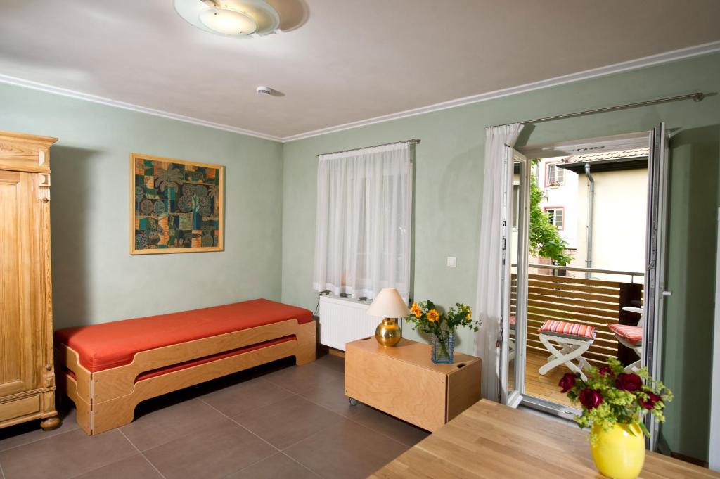 Heidelberg ROOMS, Germany - Photos, Room Rates & Promotions