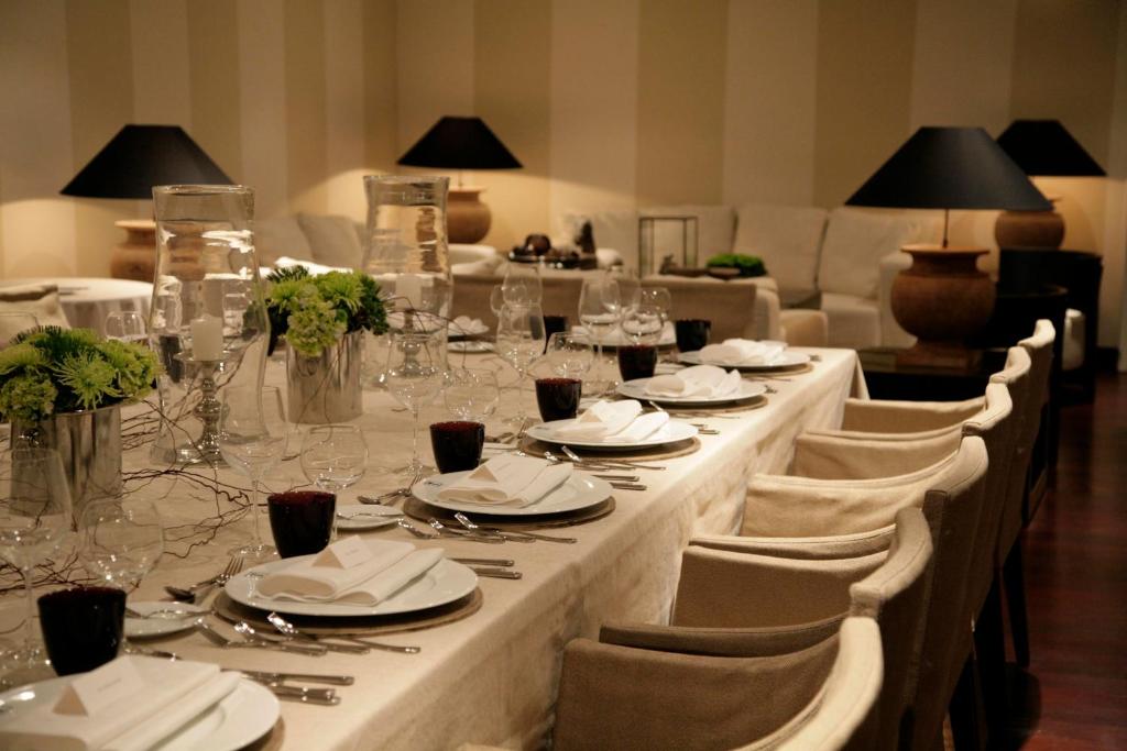 Paradise Road - Tintagel Colombo Hotel, Colombo | 2024 Updated Prices ...
