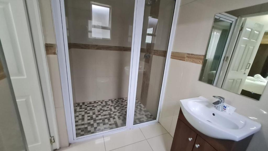 Bayside Lodge Pinetown, Durban | 2024 Updated Prices, Deals