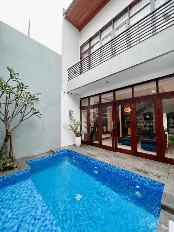 Cottonwood 4BR Villa Sutami with Pool Netflix BBQ Villa (Bandung ...