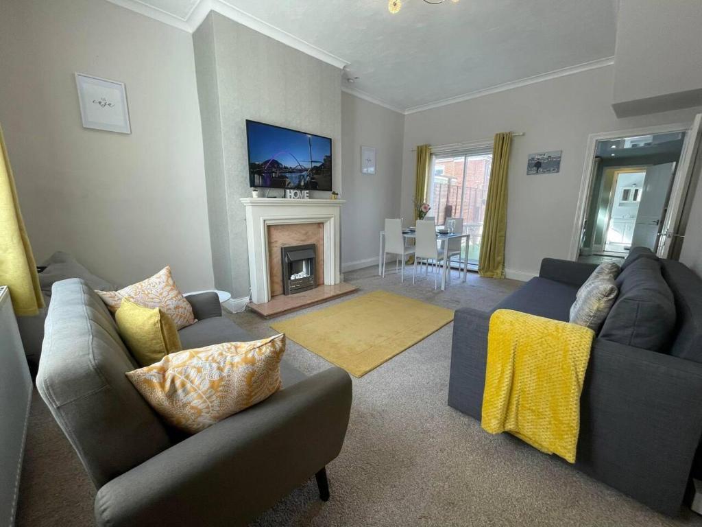 The Schele Stunning Beach Resort WIFI Parking in in Jarrow, United ...