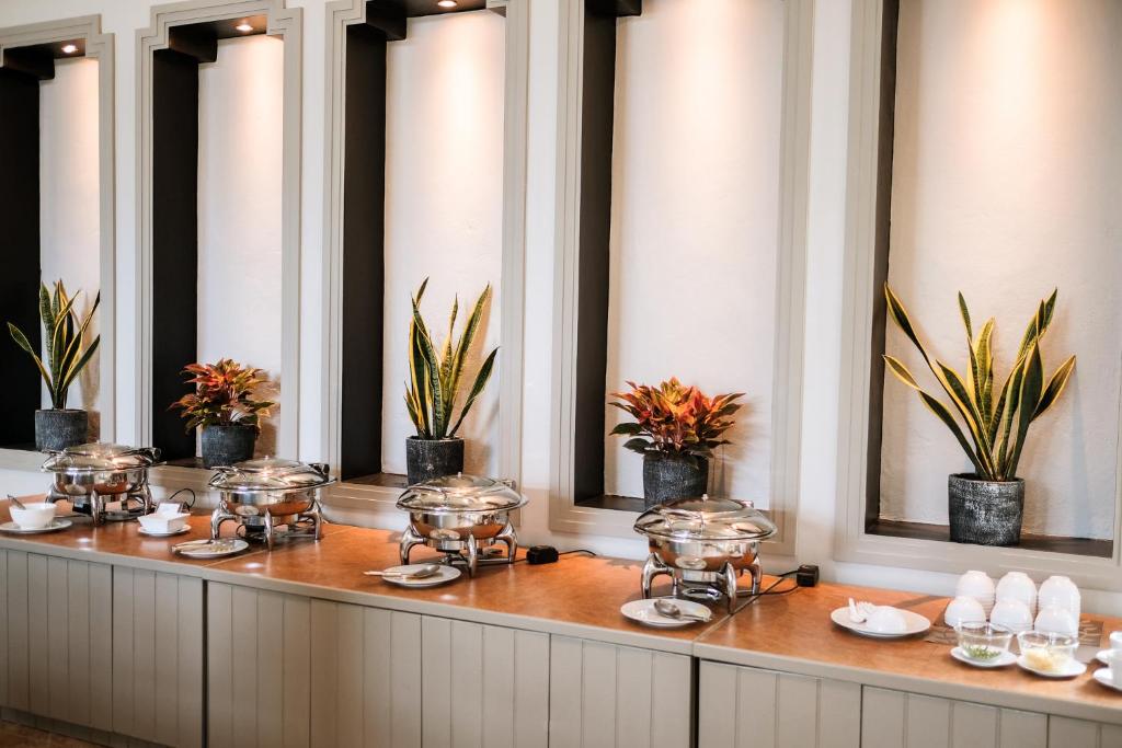 Mike Garden Resort Hotel, Pattaya | 2024 Updated Prices, Deals