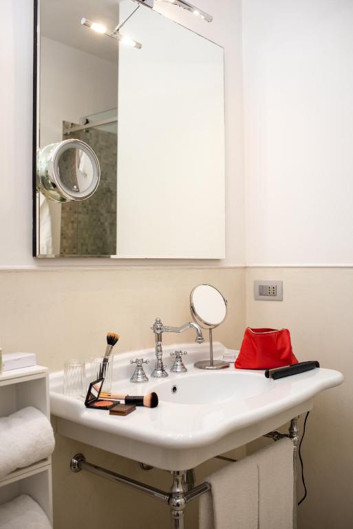 The Fifteen Keys Hotel, Rome | 2024 Updated Prices, Deals