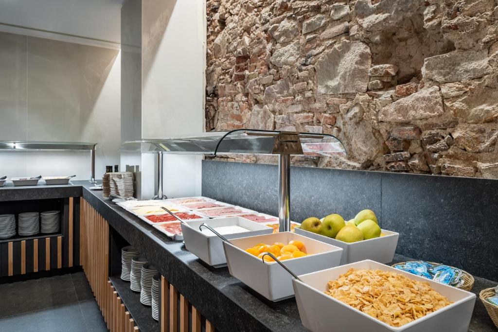 Ronda House - Awesome Deals & Real Reviews