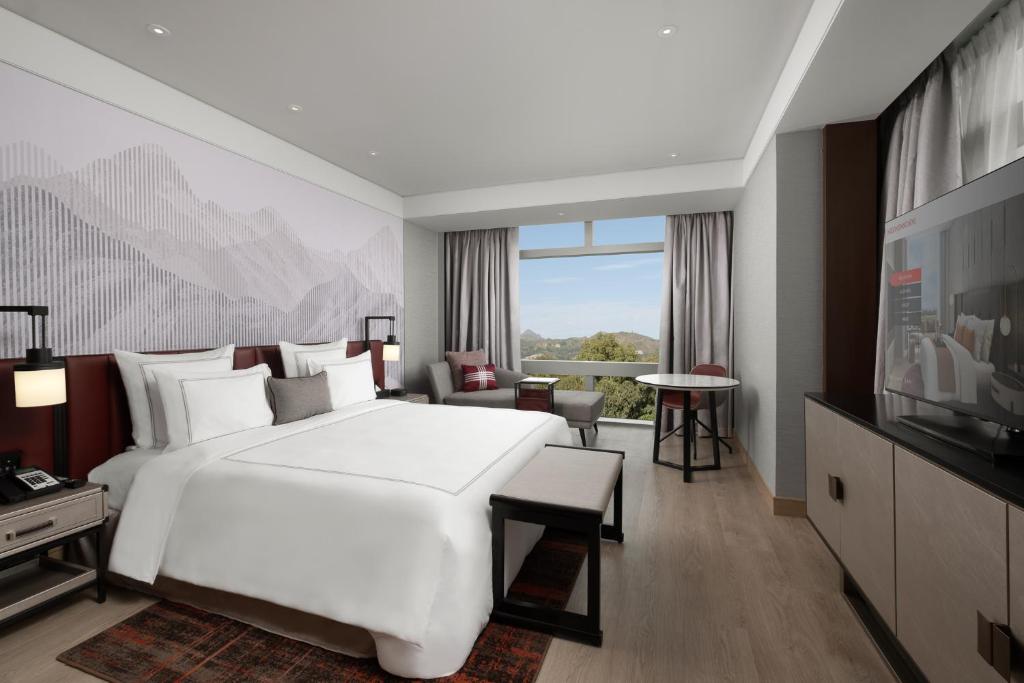 Swissôtel Clark Philippines Hotel (Angeles / Clark) - Deals, Photos ...