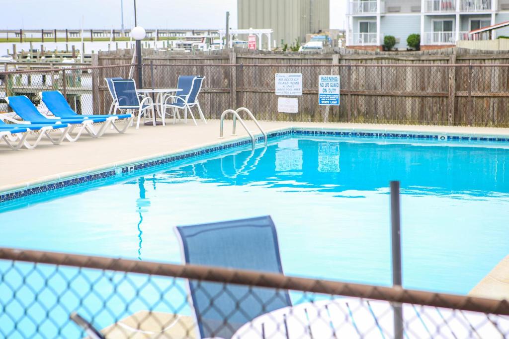Waterside Inn Chincoteague Island, Chincoteague Island (VA) | 2024 ...