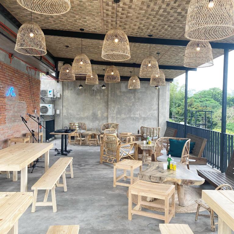 Best Price on Shorebreak Hostel San Juan La Union in La Union + Reviews!