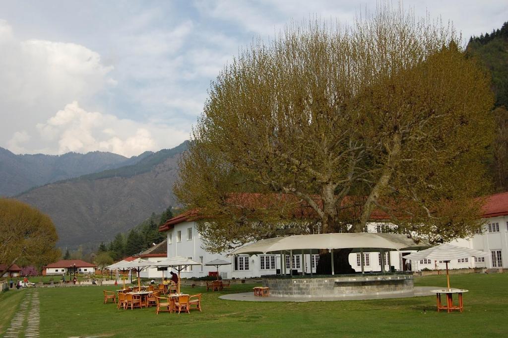 The LaLiT Grand Palace Srinagar Hotel, Srinagar | 2024 Updated Prices ...