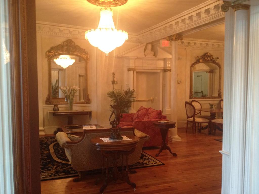 The Hotel Magnolia, Foley (AL) | 2024 Updated Prices, Deals