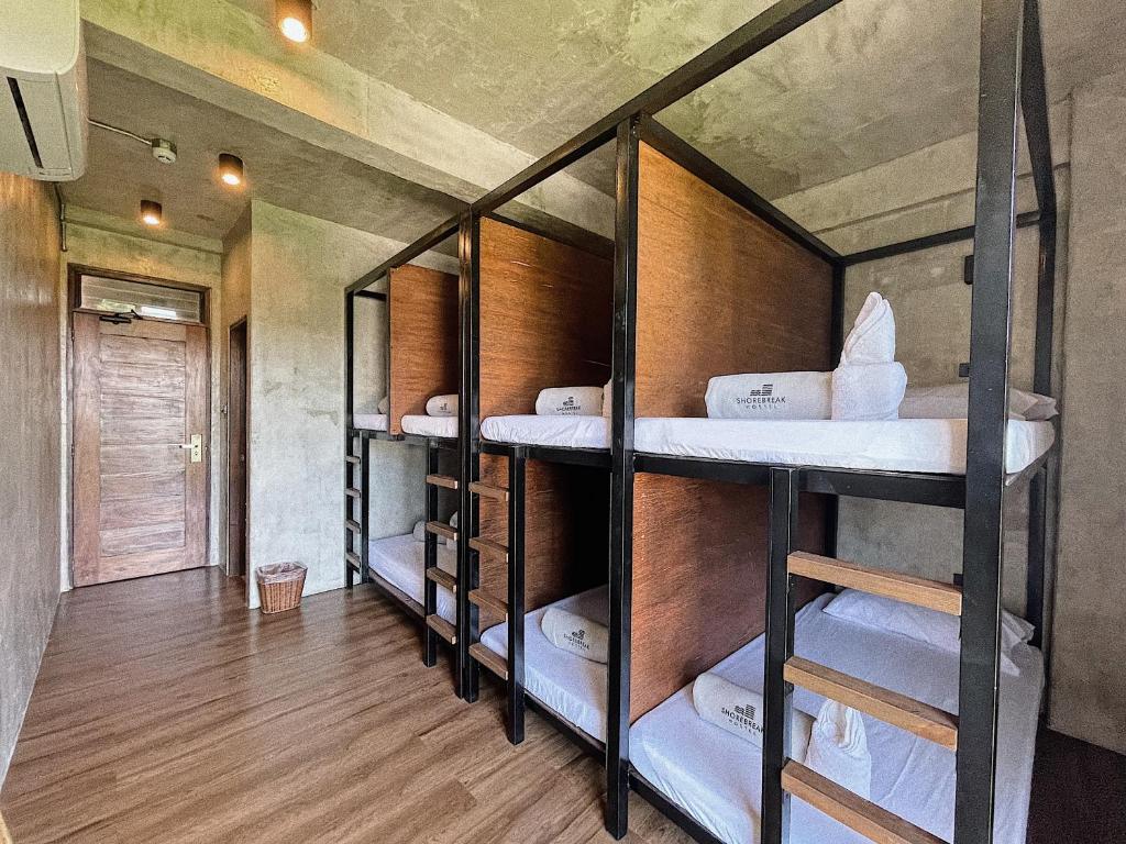 Best Price on Shorebreak Hostel San Juan La Union in La Union + Reviews!