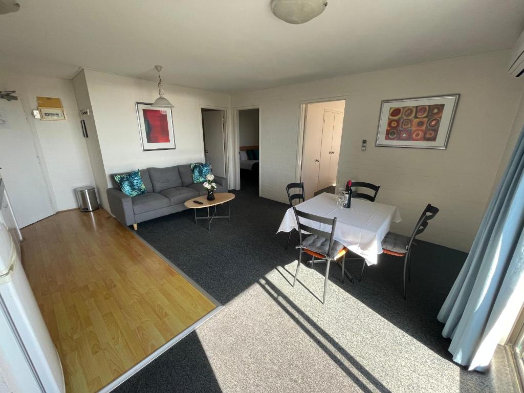 Atrium Hotel, Mandurah | 2024 Updated Prices, Deals