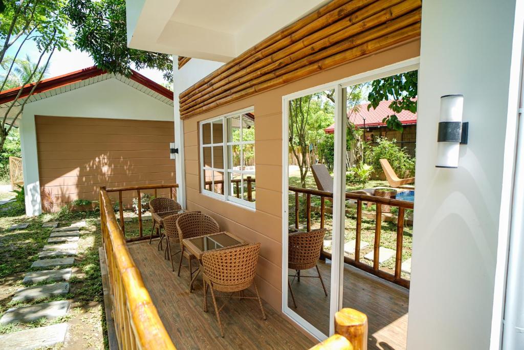 Balay Greenika Alfonso Nature Resort Hotel (Tagaytay) - Deals, Photos ...