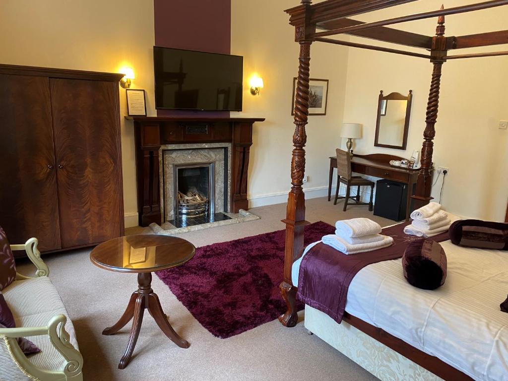 Best Price on Avonbridge Hotel in Hamilton + Reviews!