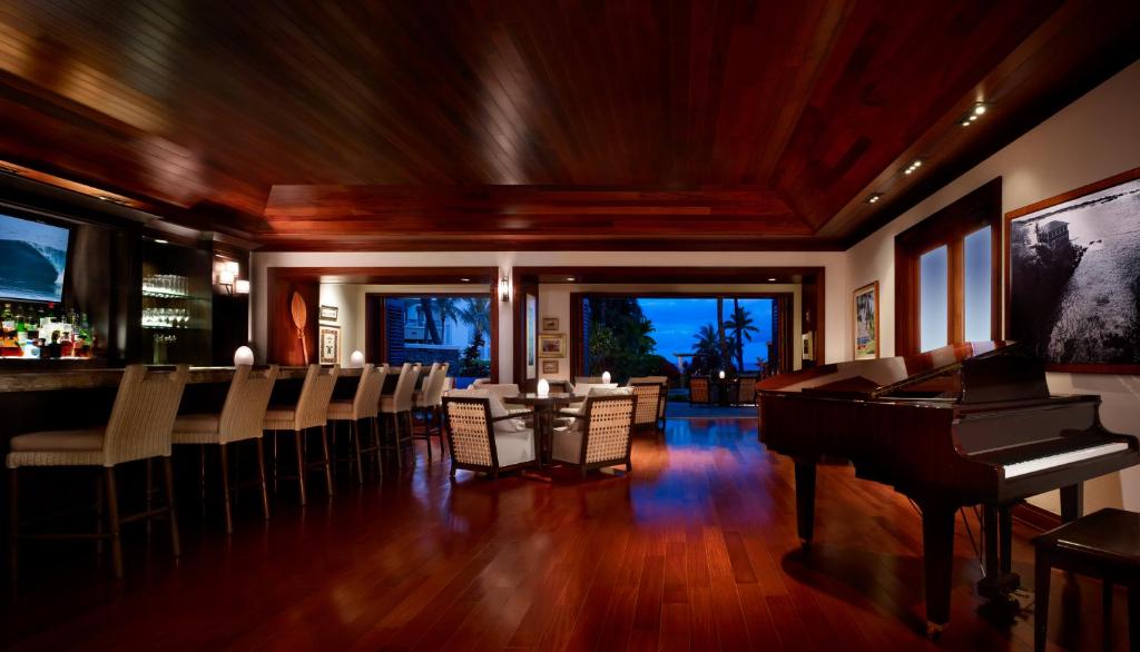 8 Best Hotels With Infinity Pool In Maui, Hawaii, USA - Updated 2024 ...