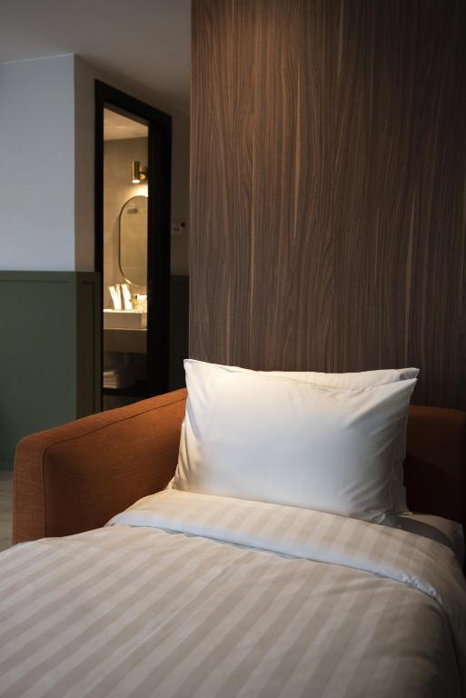 Best Price on Monocolo Boutique Hotel in Kota Kinabalu + Reviews!