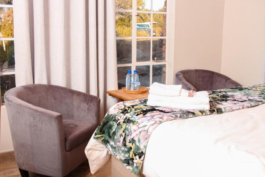 Best Price on Harnham Mountain Lodge in Louis Trichardt + Reviews!