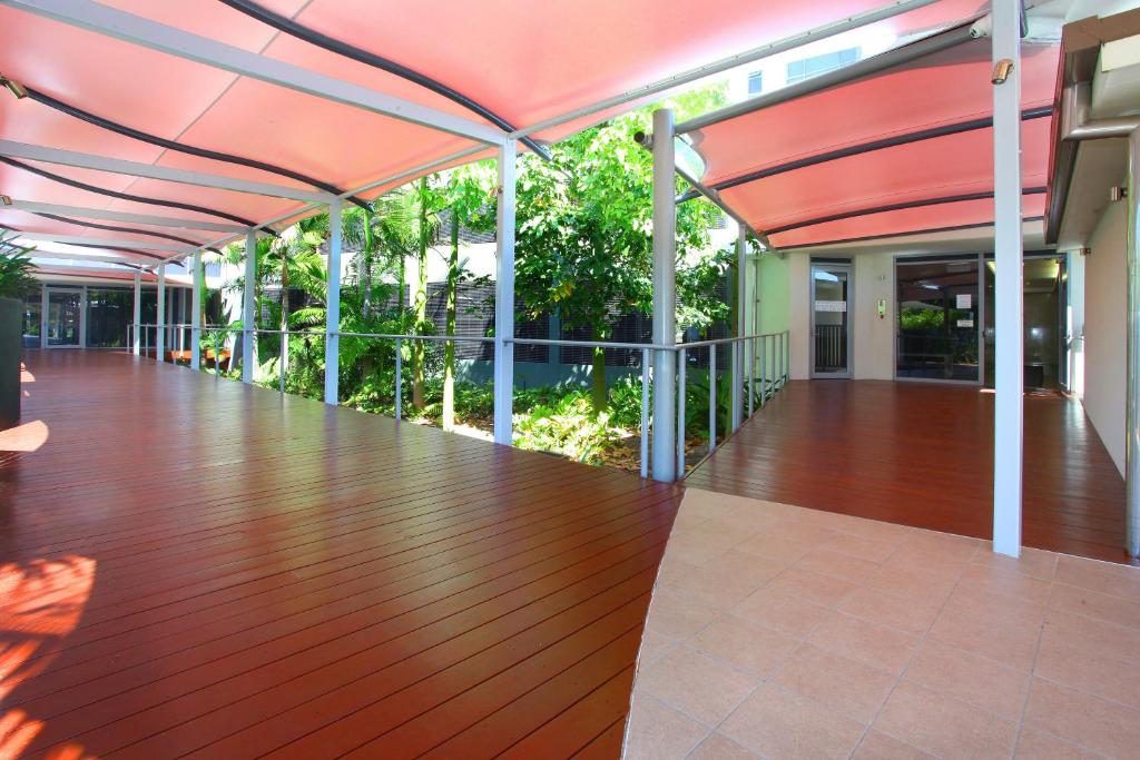 Signature Waterfront Apartments, Gold Coast | 2024 Updated Prices, Deals Signature Waterfront Apartments, Gold Coast | 2024 Updated Prices, Deals