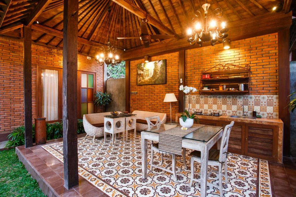 Ubud Raya Villa, Bali | 2024 Updated Prices, Deals