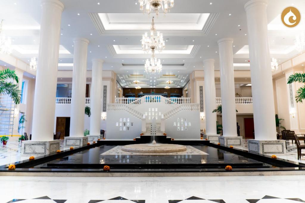 Clarks Avadh, Lucknow | 2024 Updated Prices, Deals