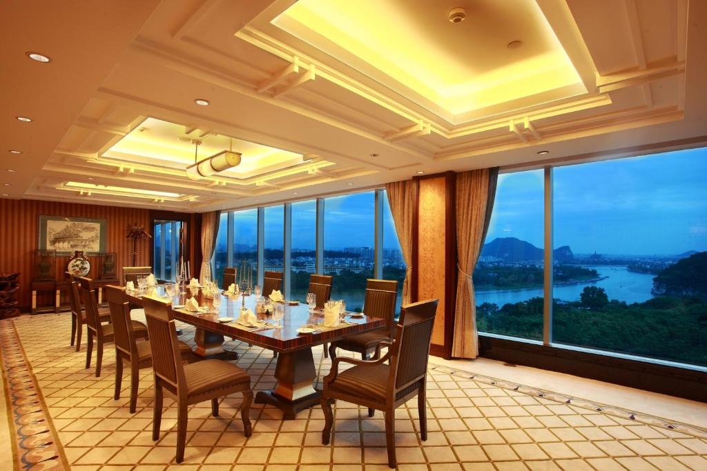 Lijiang Waterfall Hotel, Guilin | 2024 Updated Prices, Deals