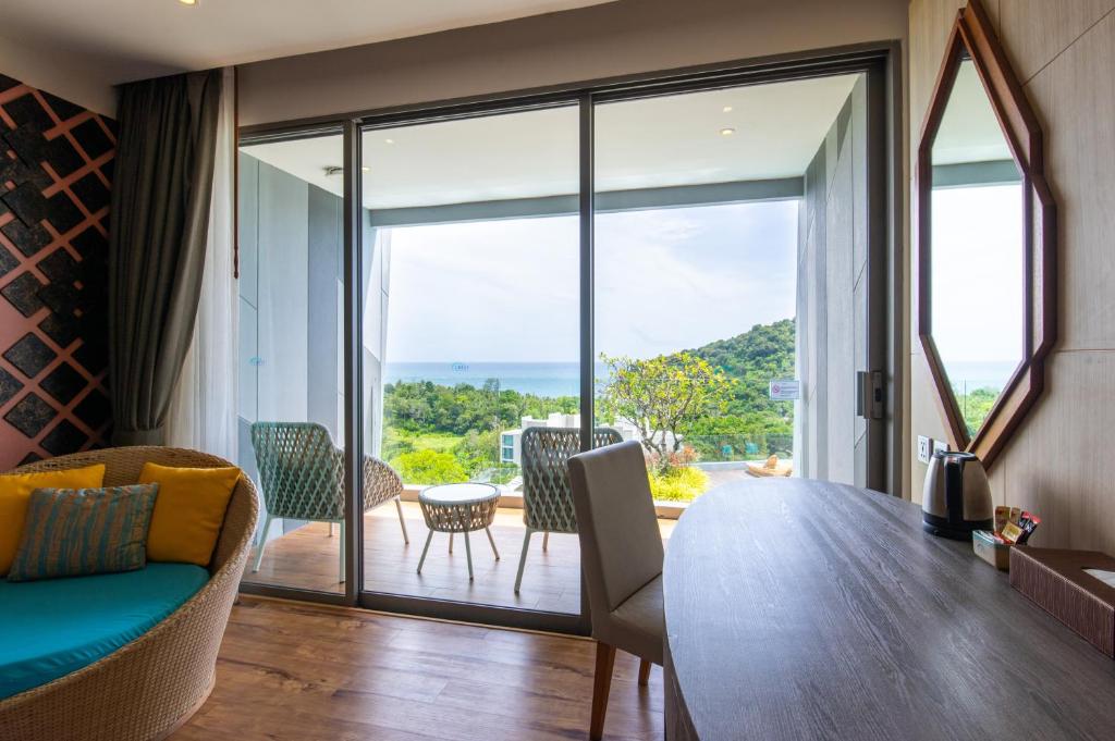 Crest Resort & Pool Villas, Phuket | 2024 Updated Prices, Deals