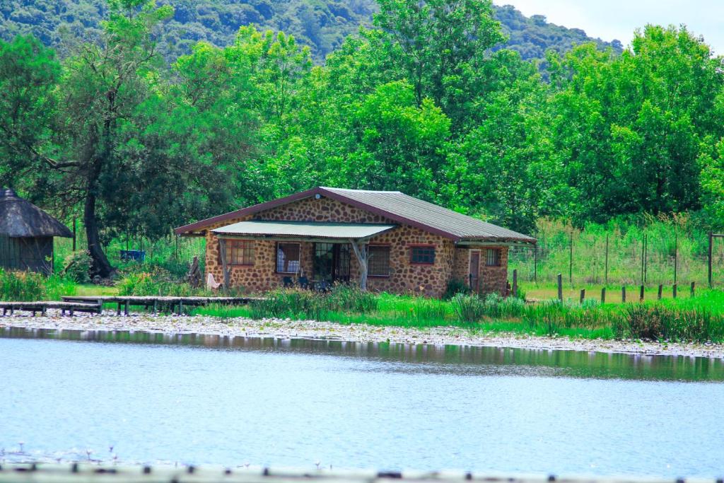 Best Price on Harnham Mountain Lodge in Louis Trichardt + Reviews!