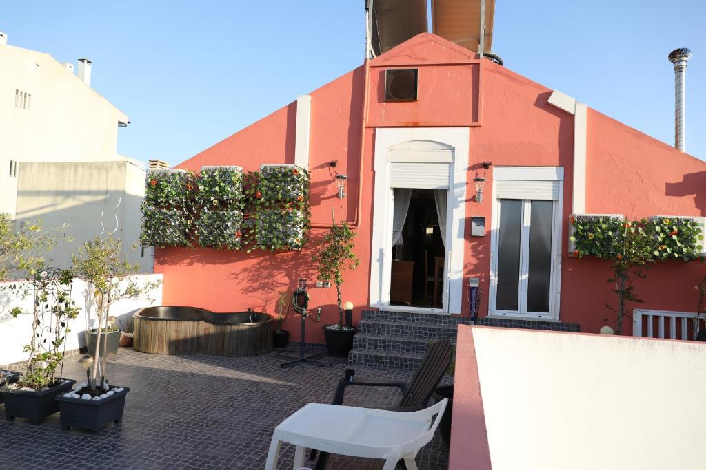 Best Price on Hotel Aviz in Figueira Da Foz + Reviews!
