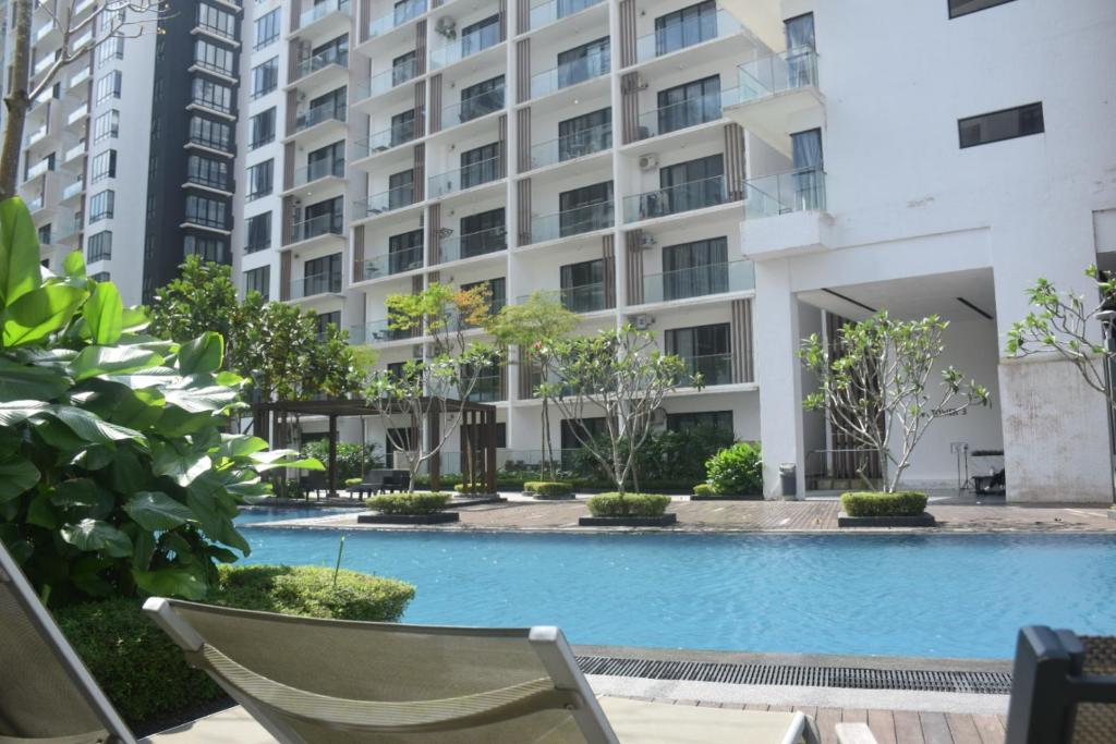 Up to 34% off - Pool View Cozy House 2bedrooms at Midhill Genting ...