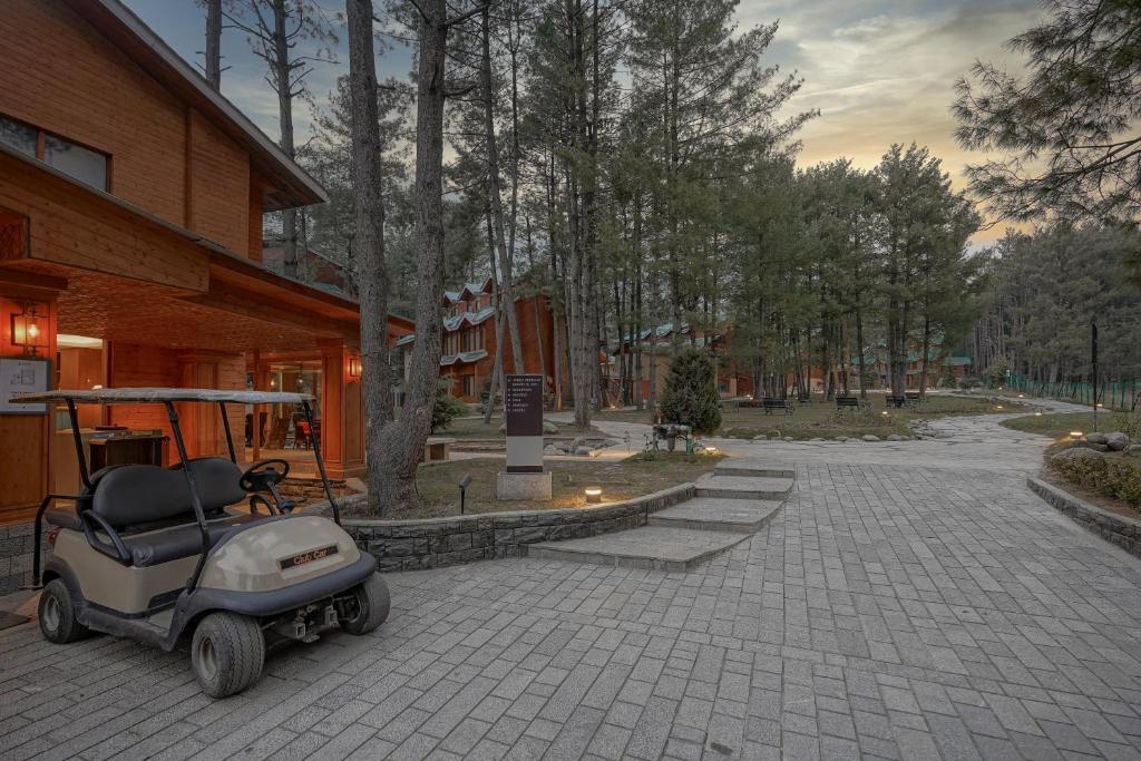 Radisson Golf Resort Pahalgam, Pahalgam | 2024 Updated Prices, Deals