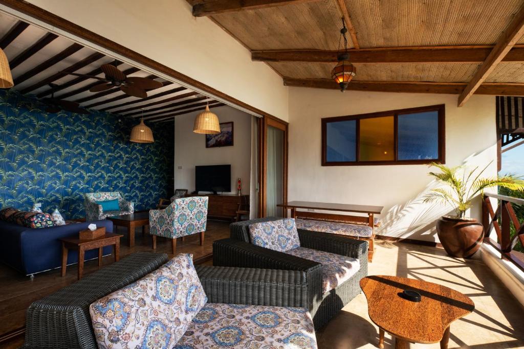 The Z Hotel - 2025 Exclusive Deals