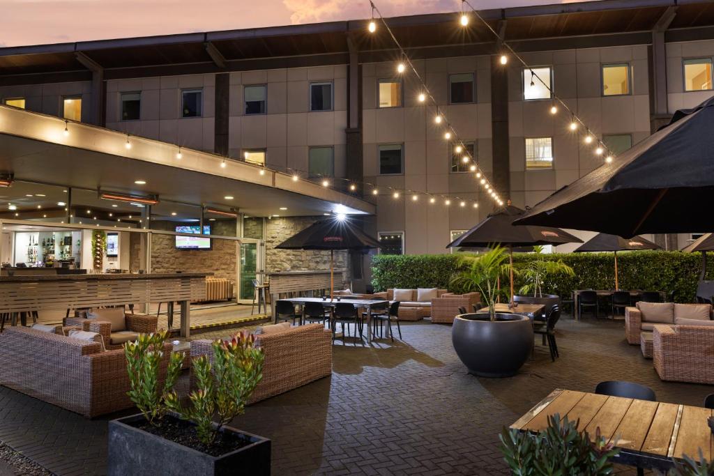 ibis Auckland Ellerslie, Auckland | 2025 Updated Prices, Deals