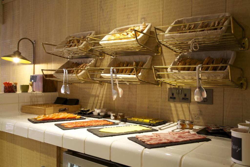 The Z Hotel Soho - 2025 Cheaper Prices!