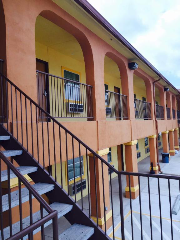 Texan Inn and Suites Tilden, Tilden (TX) | 2023 Updated Prices, Deals