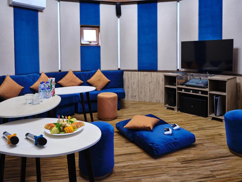 Best Price on Лайнер Горный Курортный Комплекс Layner в Чимгане (Лаинер ...