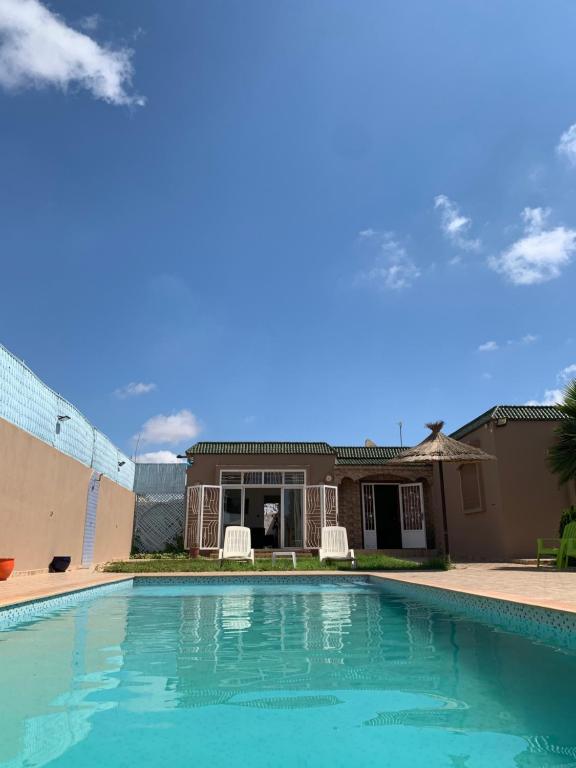 Up to 28% off - Escape to Luxury Moroccan Villa with Pool Garden and ...