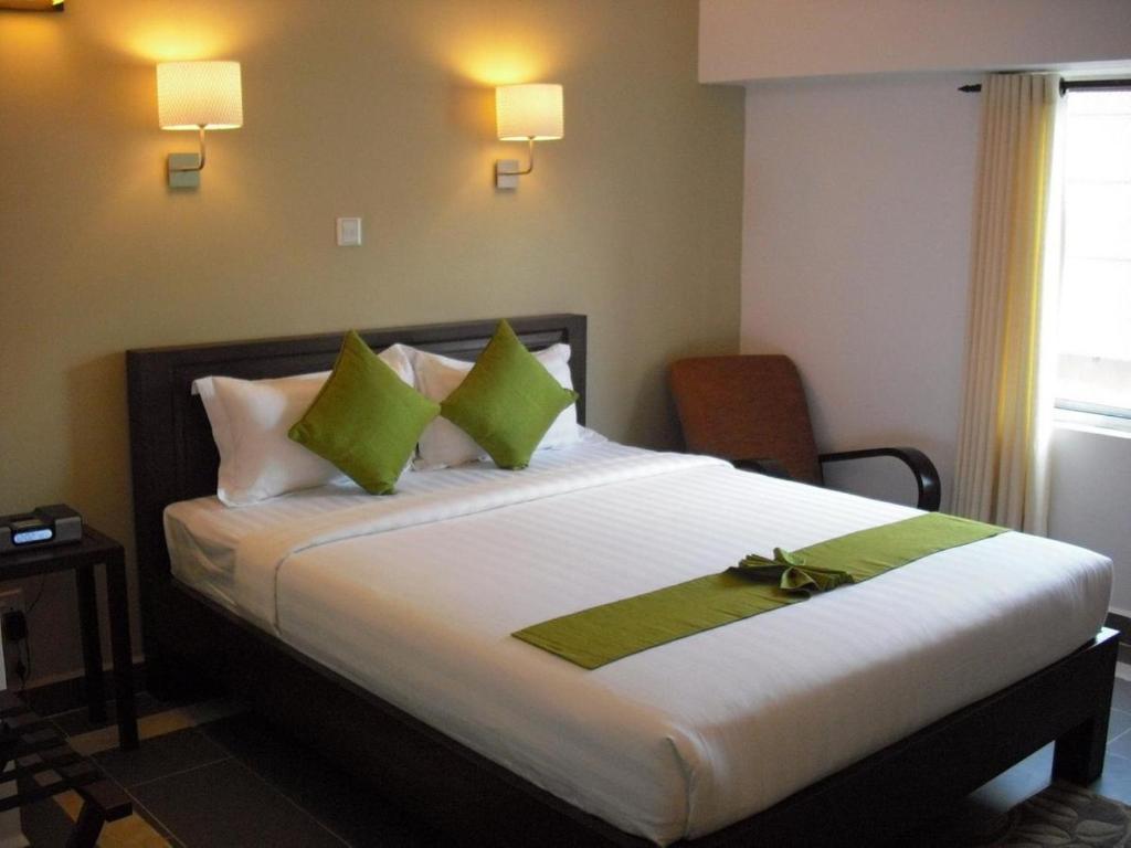 The Columns Hotel, Kampot | 2025 Updated Prices, Deals
