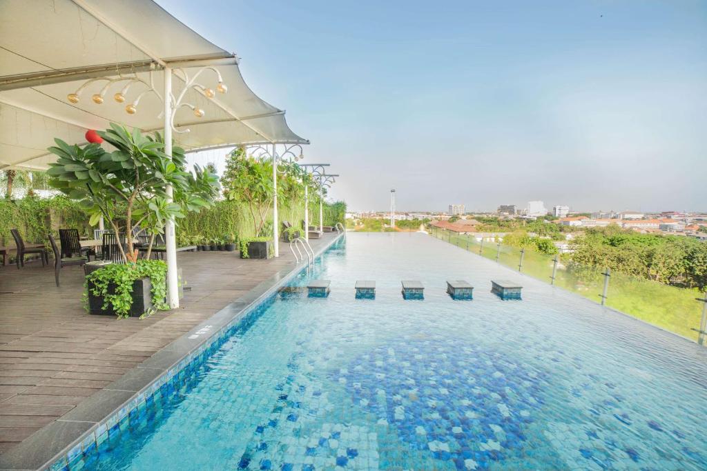 BEST WESTERN Papilio Hotel (Best Western Papilio Hotel) - Harga Promo ...