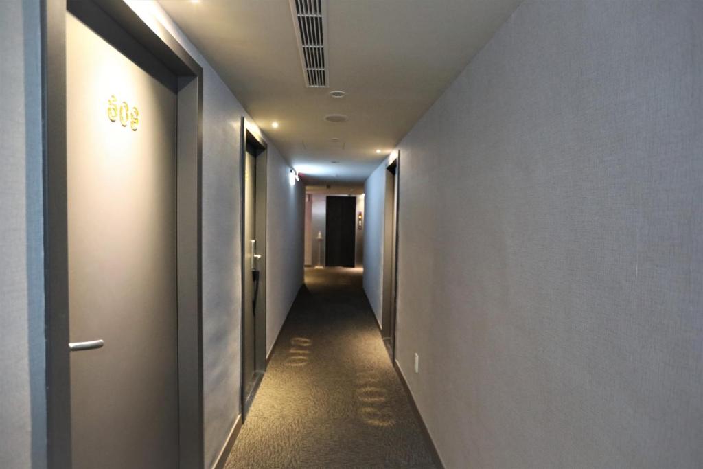 Chair Man Hotel, Taipei | 2024 Updated Prices, Deals