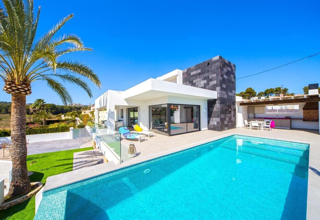 Solpark tenis SL Pension Calle Lerida, 2, Moraira