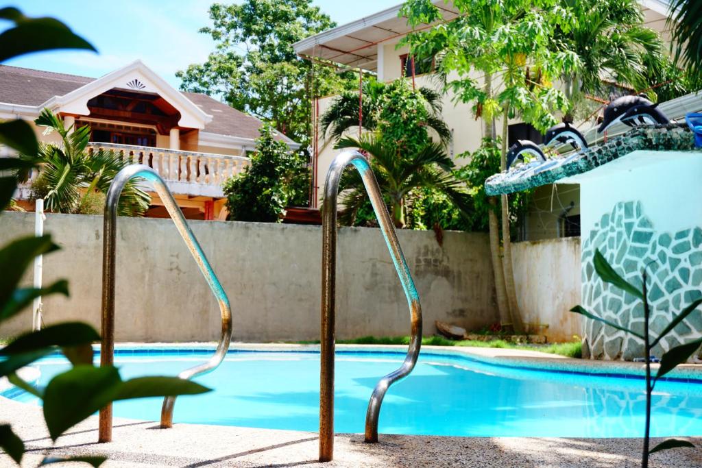 Flower Garden Resort - 2025 Exclusive Deals